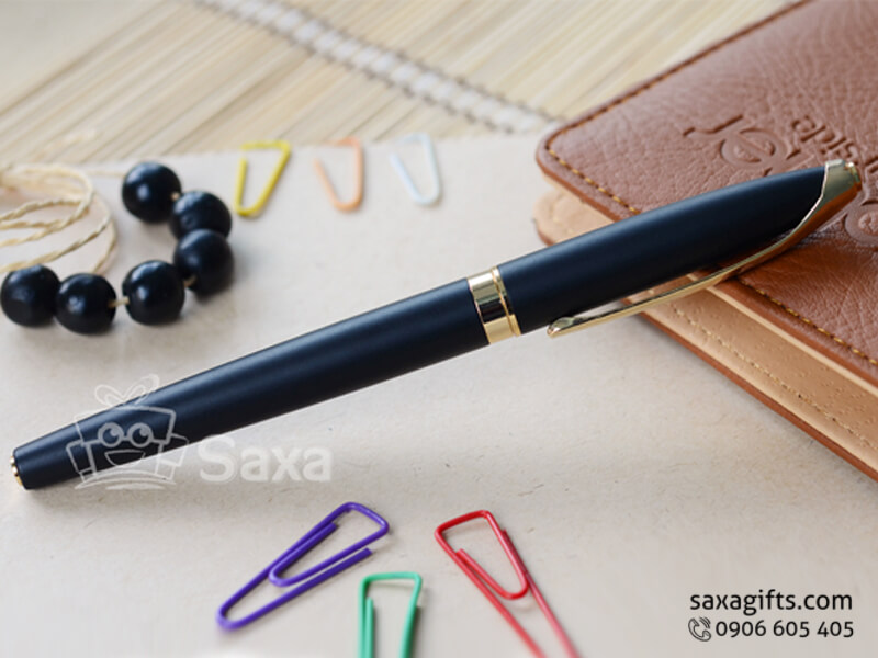 Metal pen removable cap and black matte painted cover